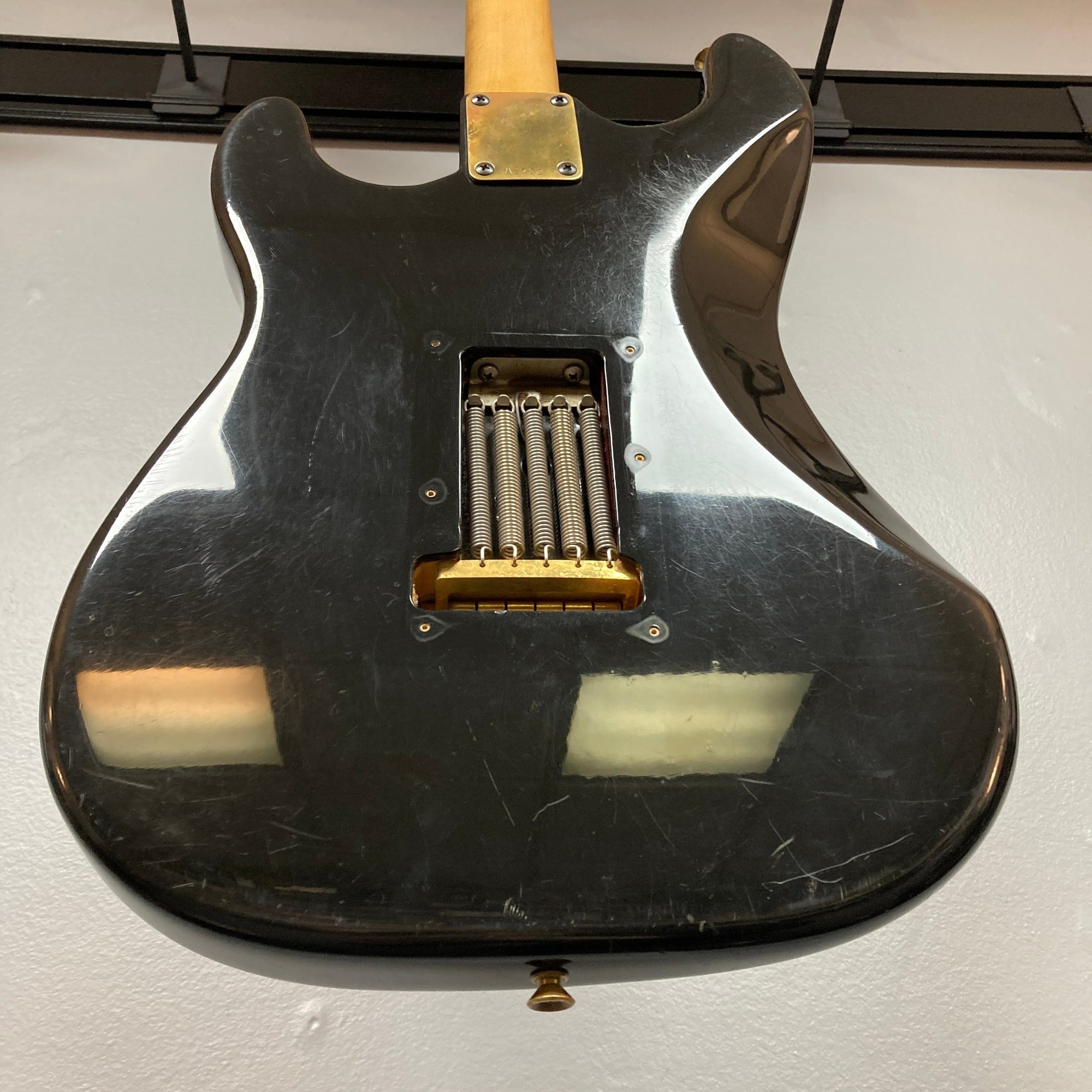 Schecter USA Super Strat 1983-1987 Black Gold - Guitars on Main